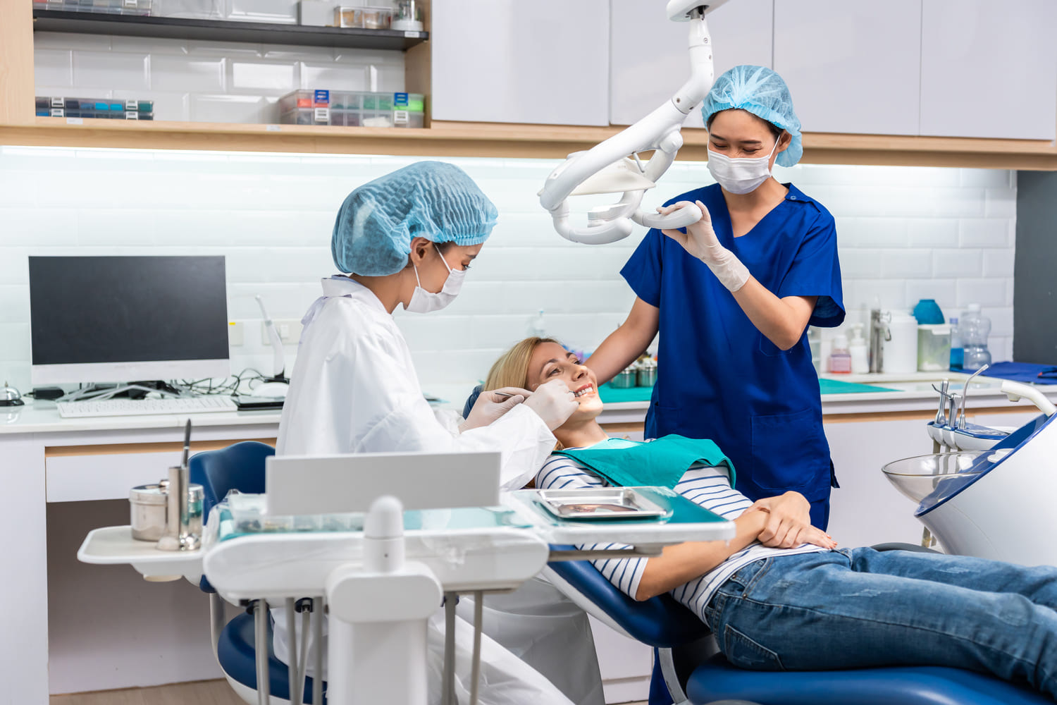 Dental Practice Organization: The Role of Melamine Trays - Larident